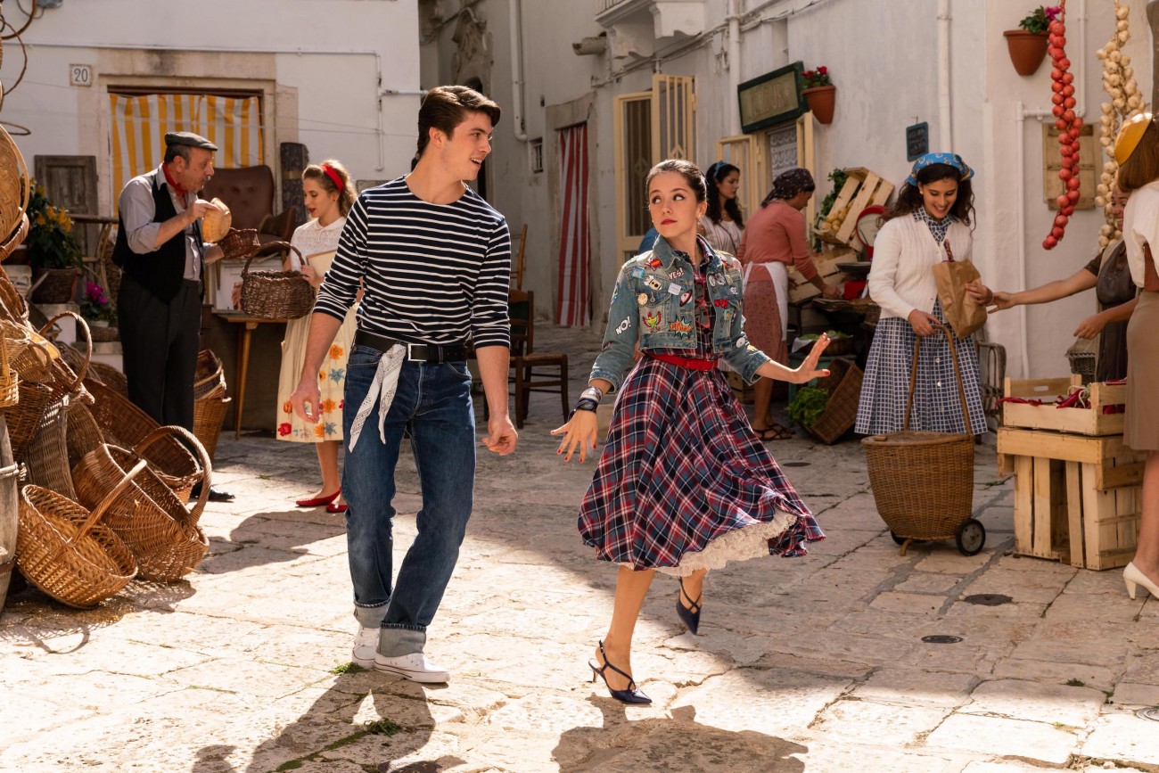 'Club 57': conheça a nova série musical que se passa nos anos 50 ...
